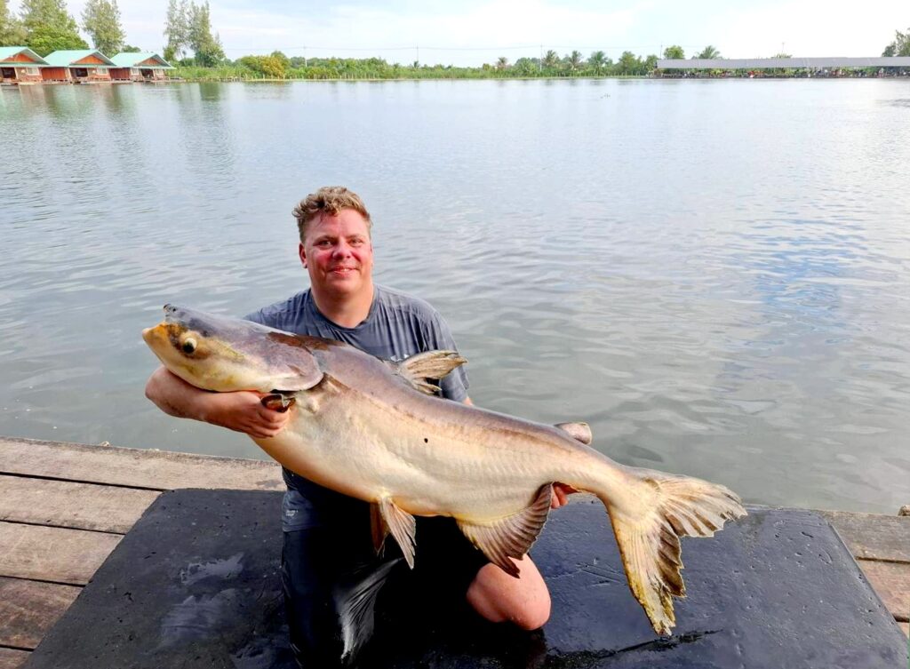 Adventure Things to do in Bangkok | Catch Giant Fish
